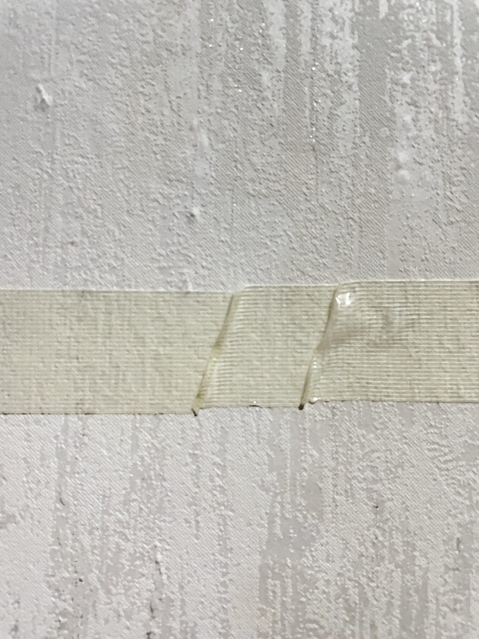 Mesh Tape vs. Paper Tape: Which is Better for Drywall? - nqfiberglassmesh